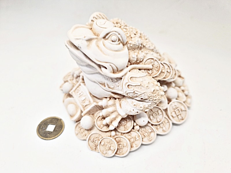 Money Frog Statue Large White (11cm) - Hello Indigo Halo